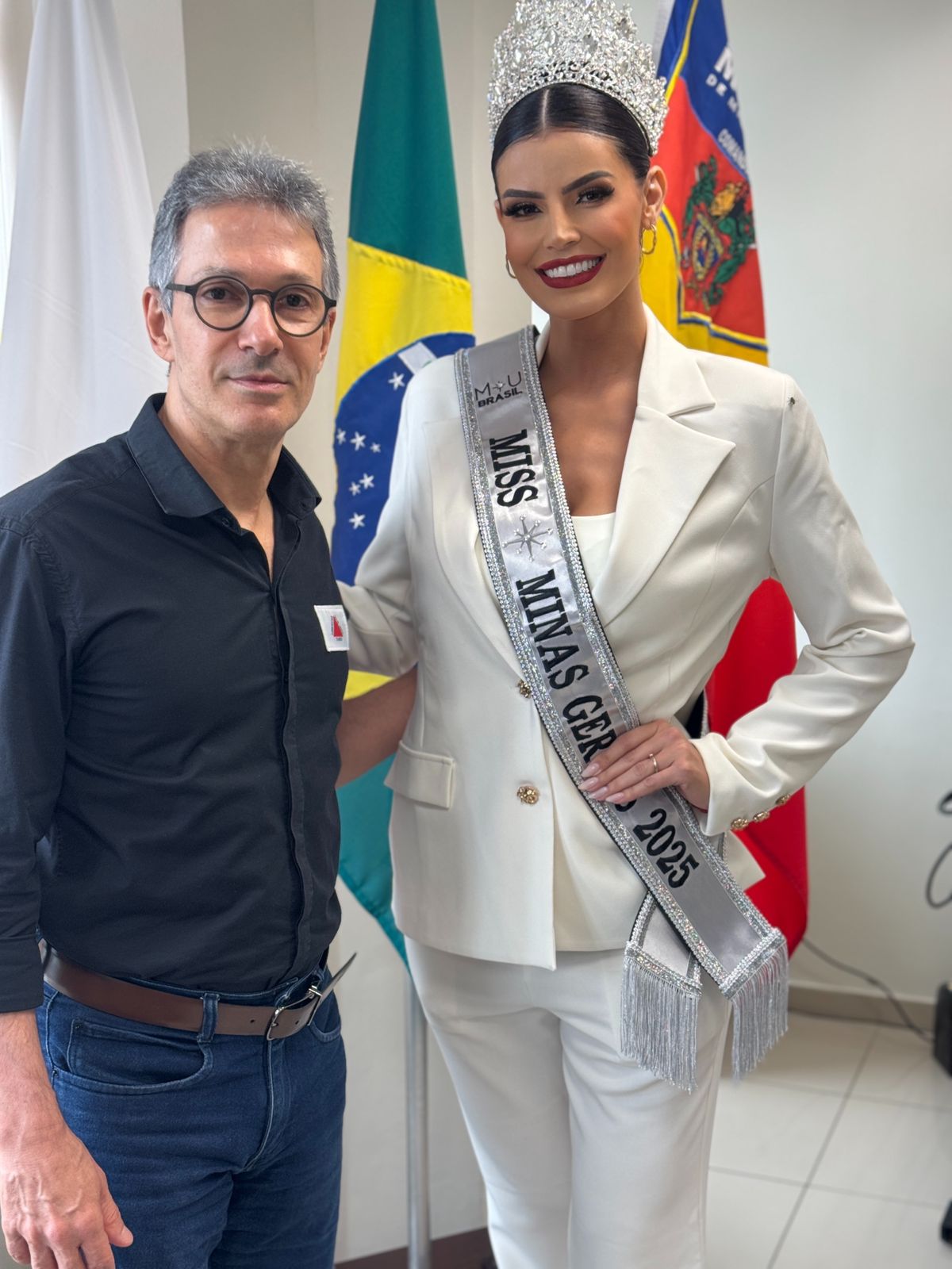 Victória Weitzel é coroada Miss Minas Gerais 2025 - Folha de Uberaba